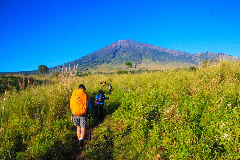 Gn. Rinjani – The Seven Summits of Indonesia